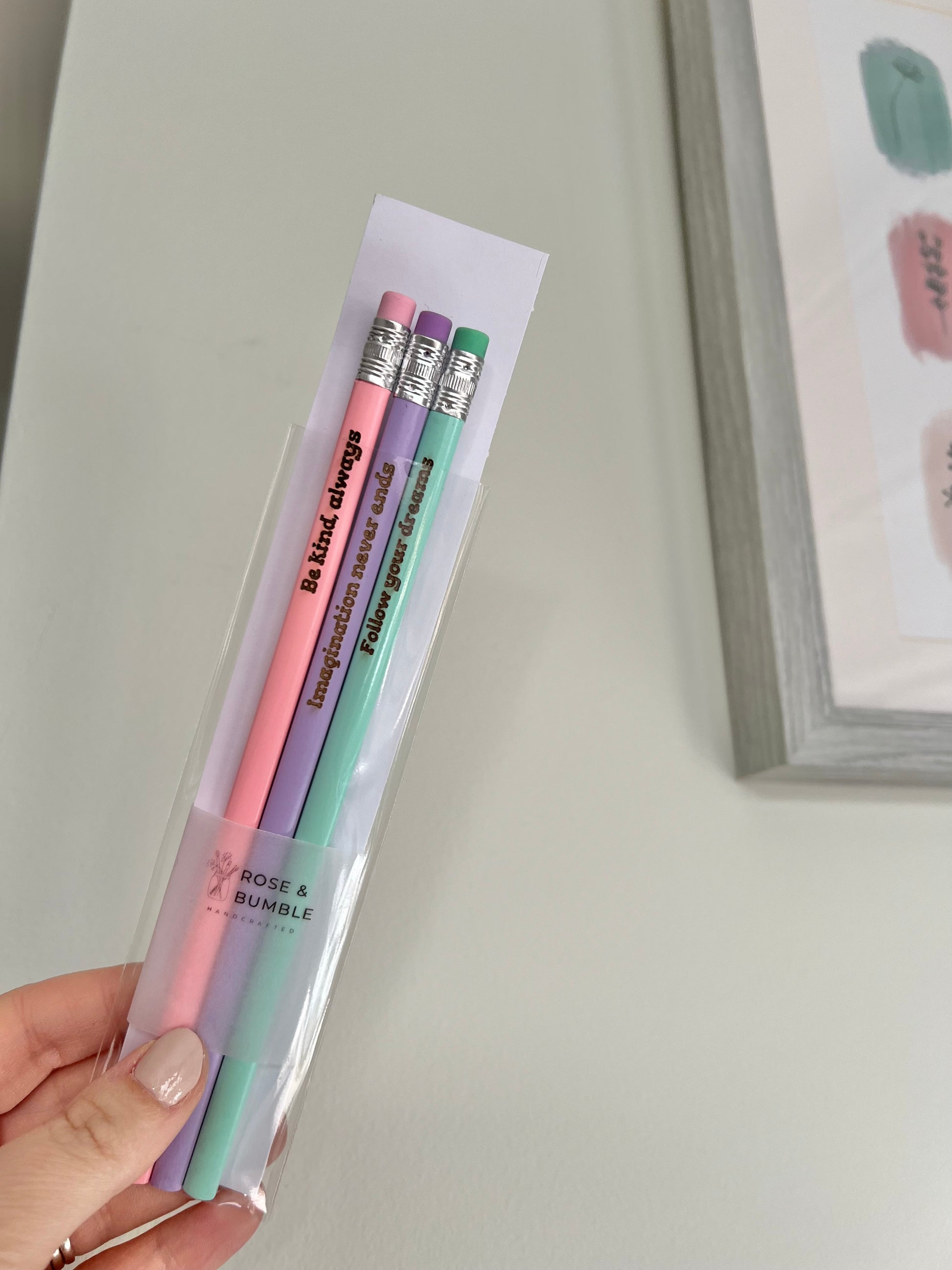 Pencil pack – Rose and Bumble