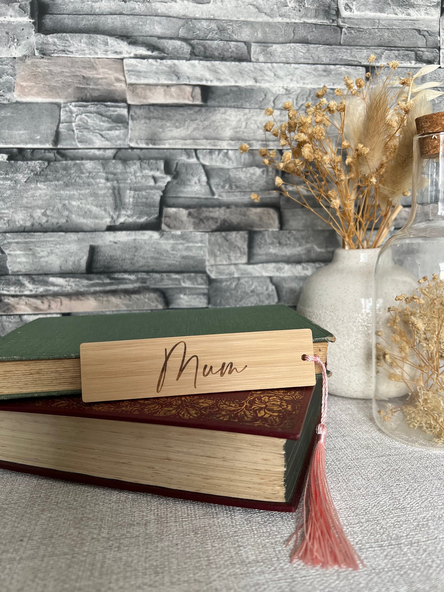 Mum wooden engraved bookmark – Rose and Bumble